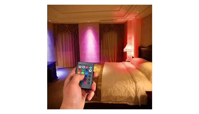 4-Pack: Magic Light LED Light Bulb (E27 3W) with Remote - 16 Colors ...